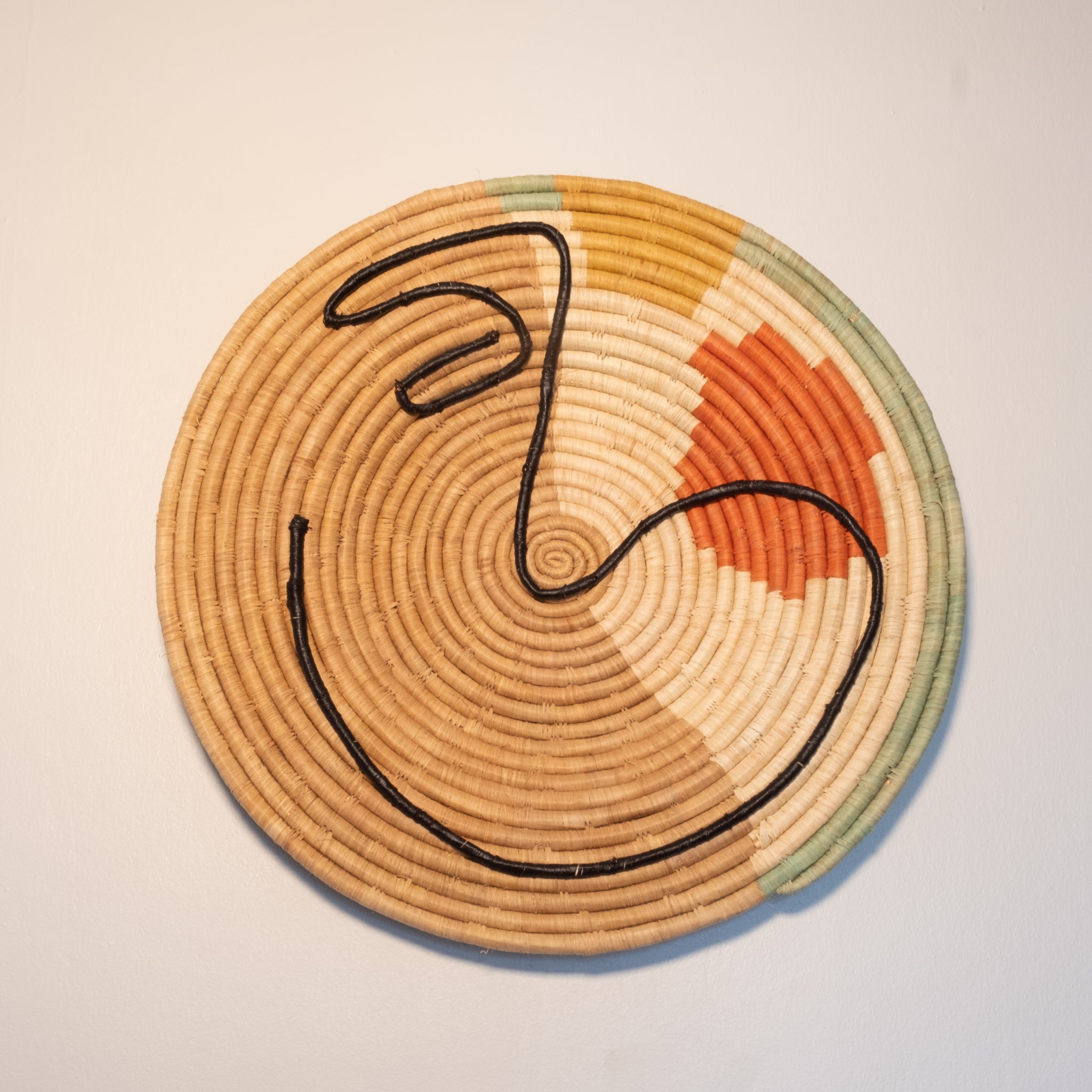 21" Abstract Face Wall Disc - Sticki Icki Home Decor