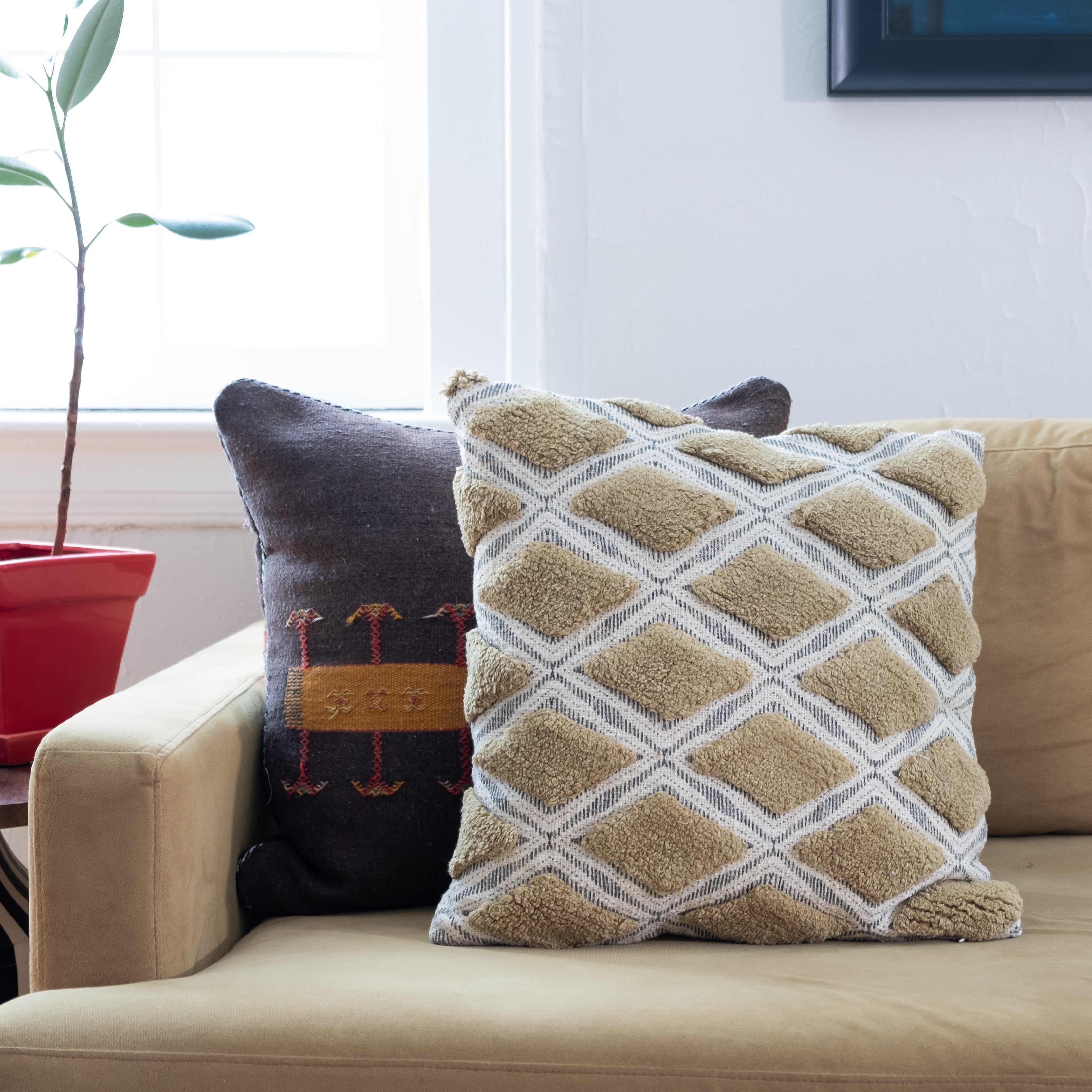 18" Slub Tufted Geo Throw Pillow – Sticki Icki